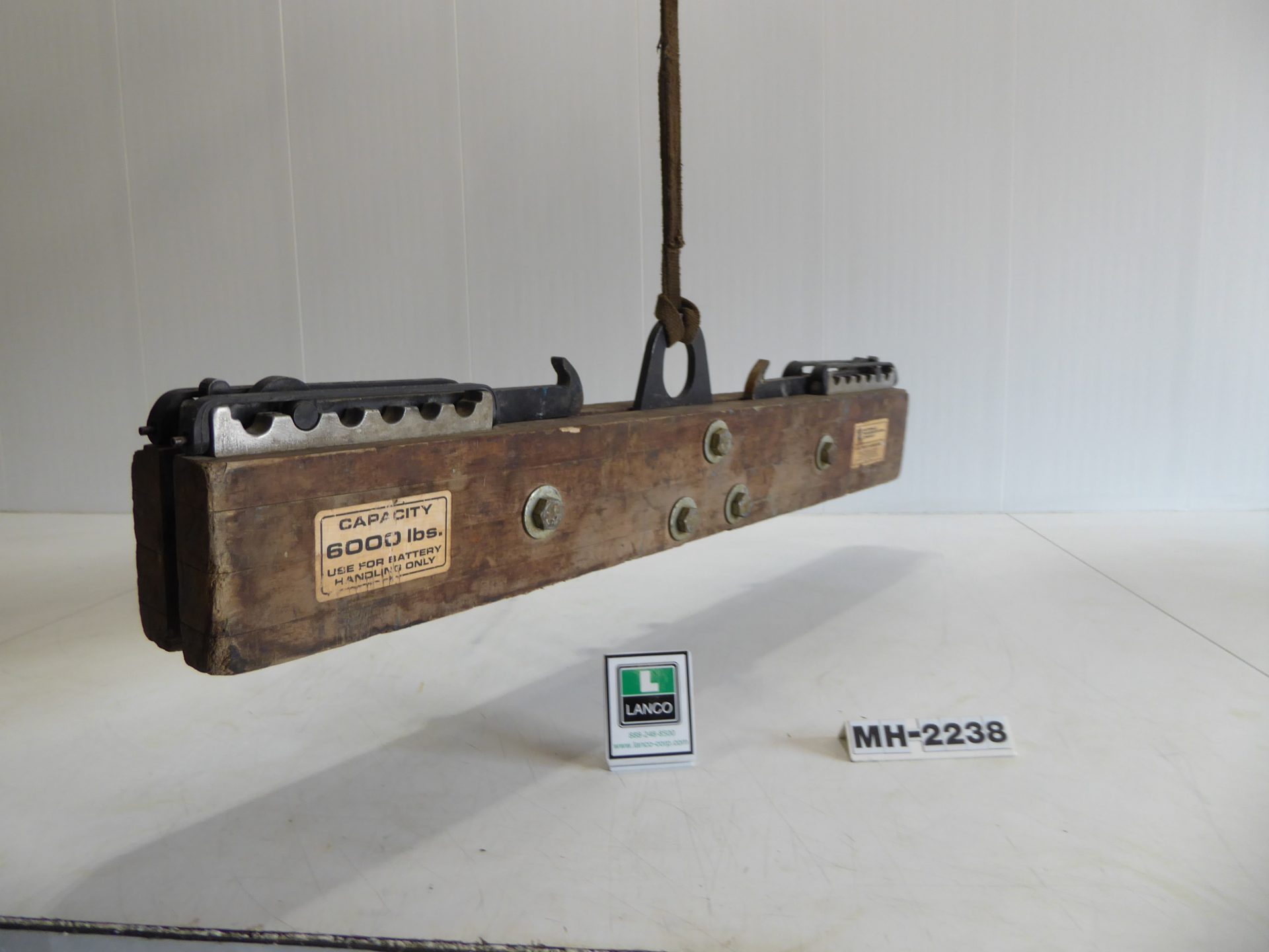 Materials Transportation Co Battery Handler MH2238 | Ronatec